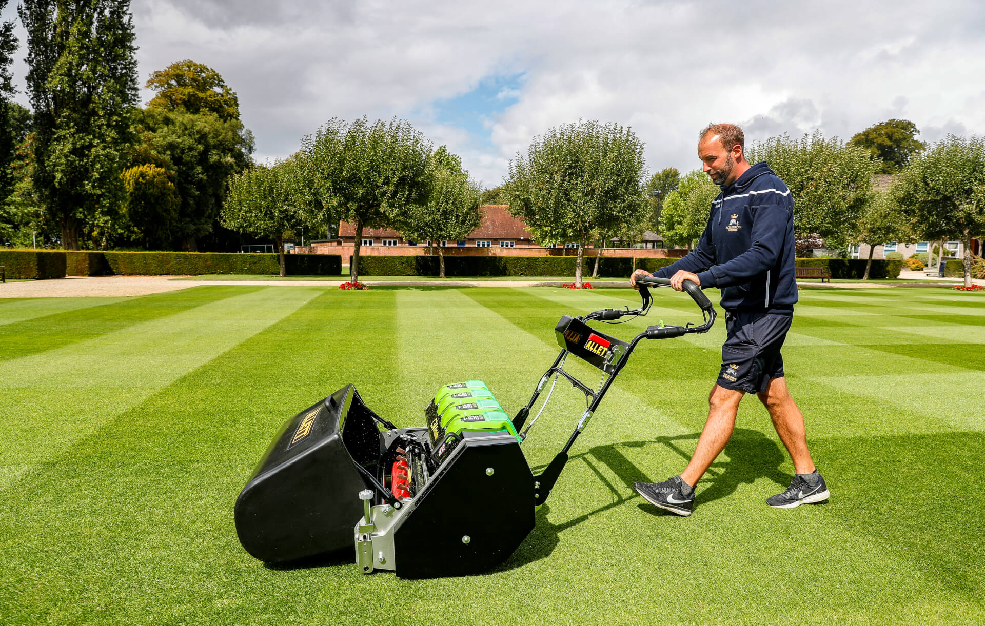 C34 Evolution Mk2 – Battery-Powered Professional Cylinder Mower with I ...
